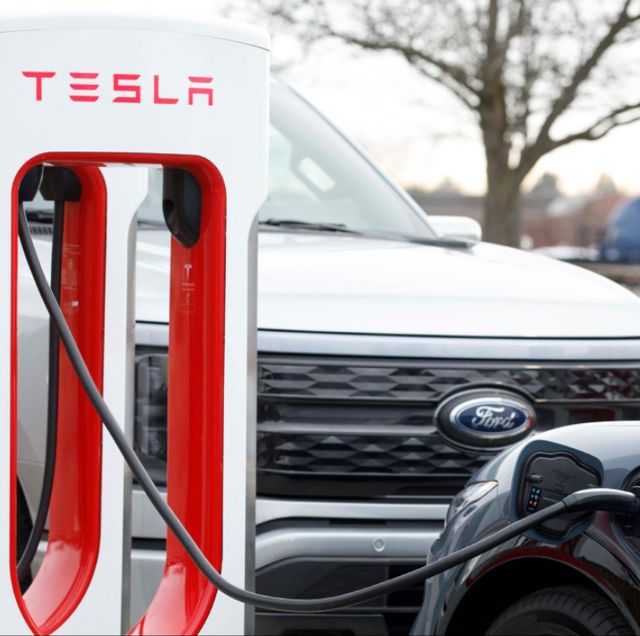 How do I reserve my Fast Charging Adapter from Ford? | Key West Ford