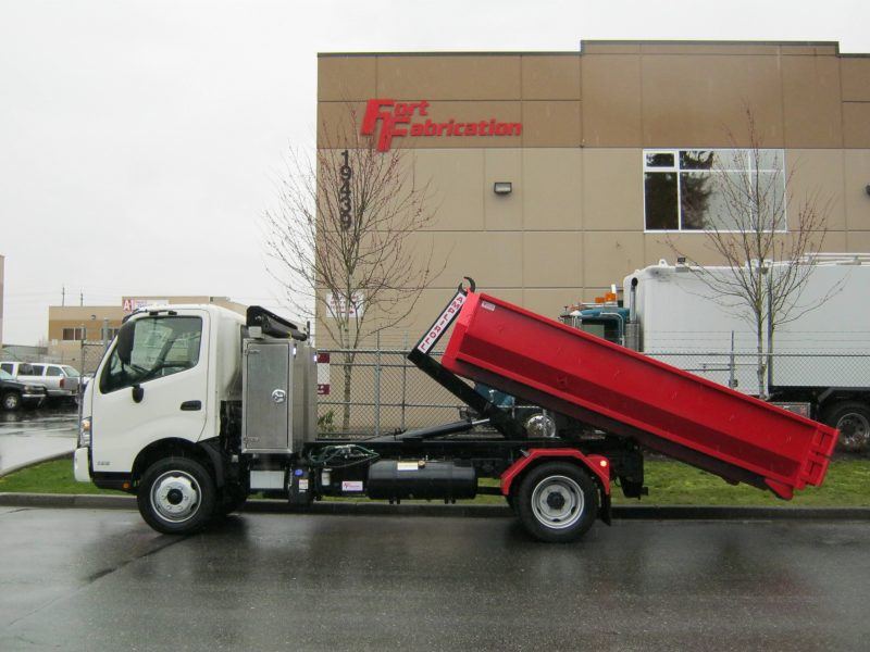 Roll On / Roll Off & Ampliroll Hooklift | Fort Fabrication