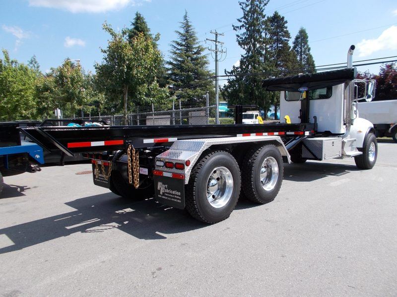 Roll On / Roll Off & Ampliroll Hooklift | Fort Fabrication