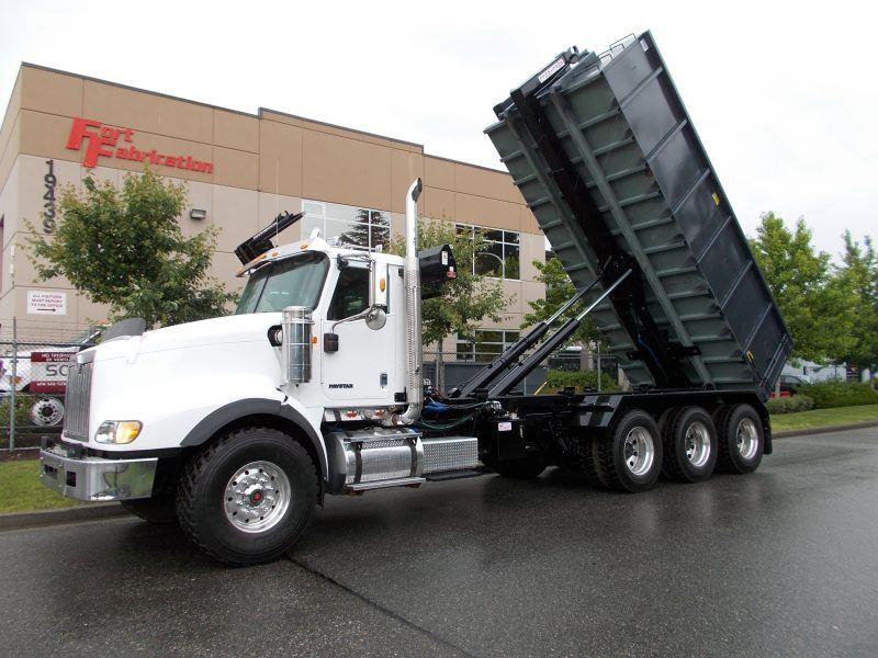 Roll On / Roll Off & Ampliroll Hooklift | Fort Fabrication