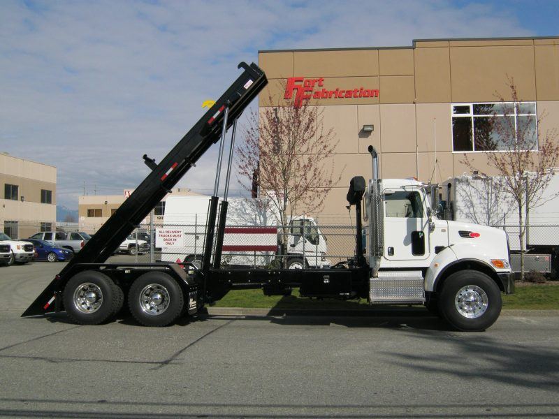 Roll On / Roll Off & Ampliroll Hooklift | Fort Fabrication